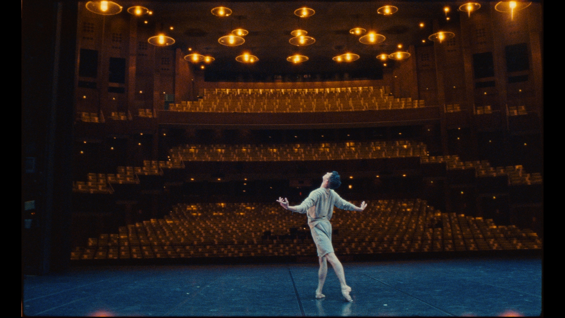 Jo Jo Lam: Transcending Boundaries through Visual Storytelling – GIRLTRIP